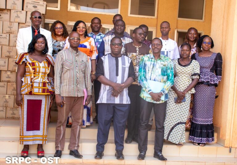 Passation de charges à l’OST : Monsieur Cyrille Pankamavé TAMINI remet ...